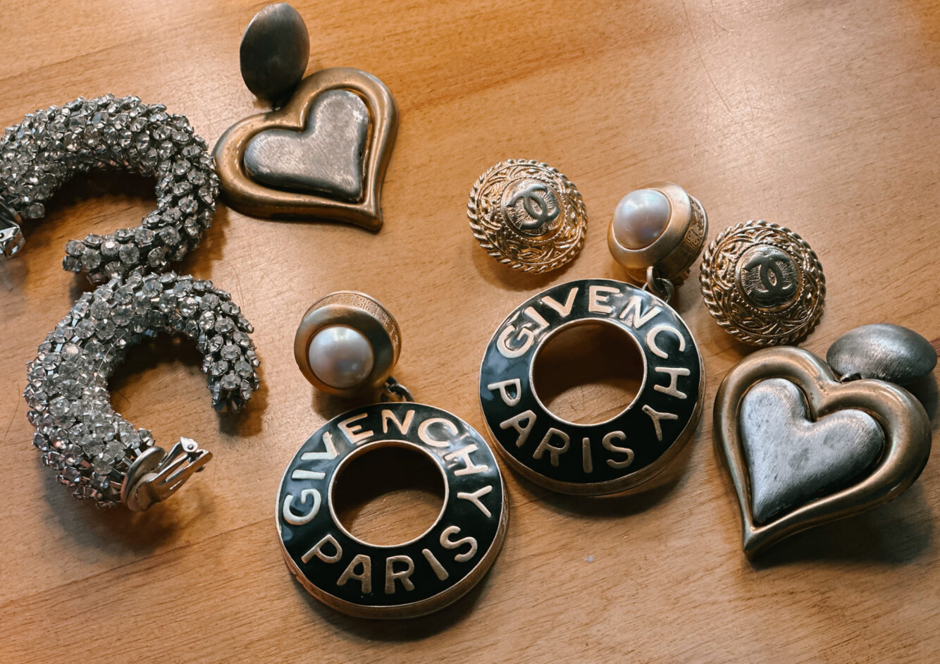 Vintage Earrings Hacks! - A Vintage Splendor