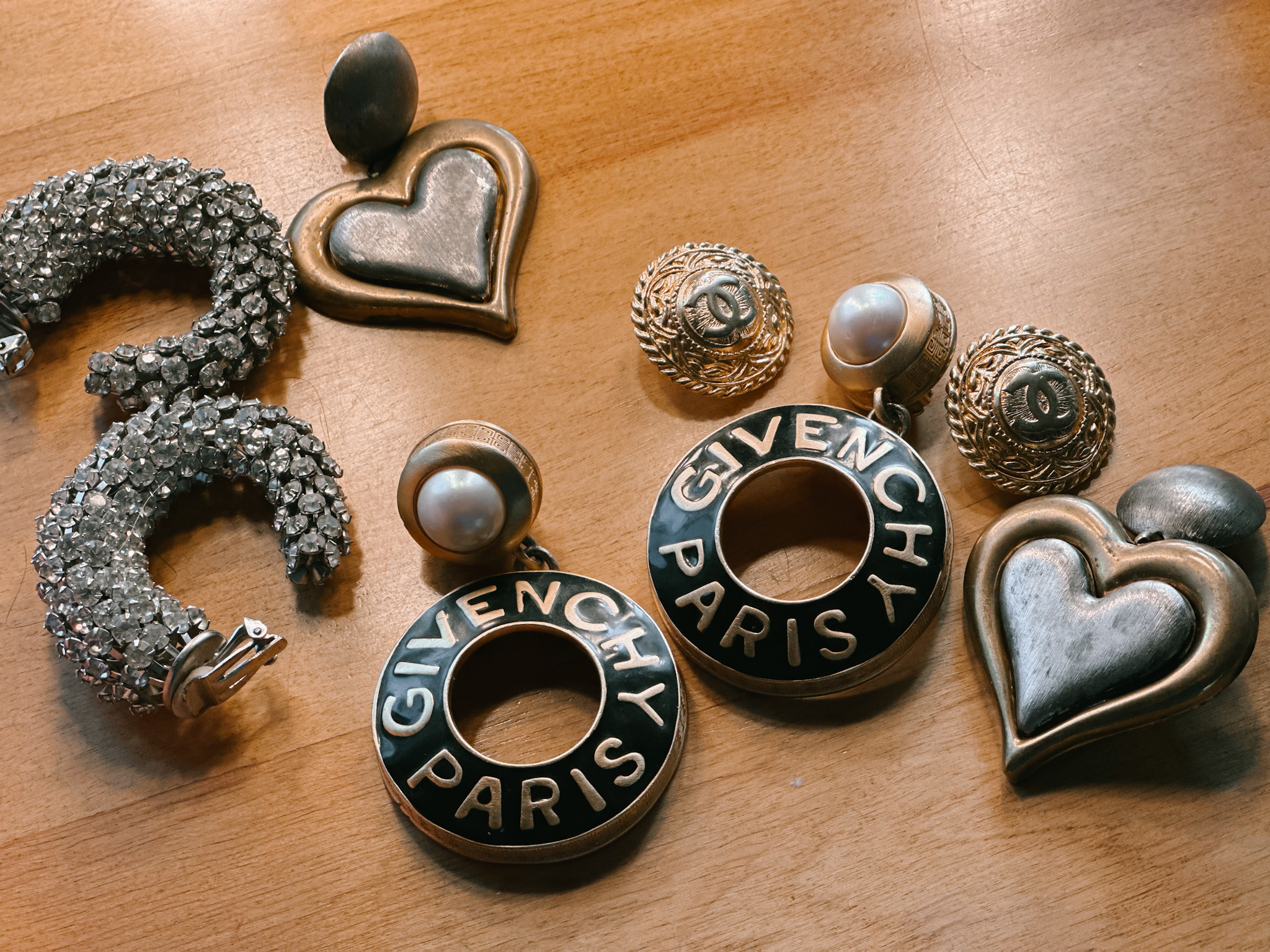 Vintage Earrings Hacks! - A Vintage Splendor