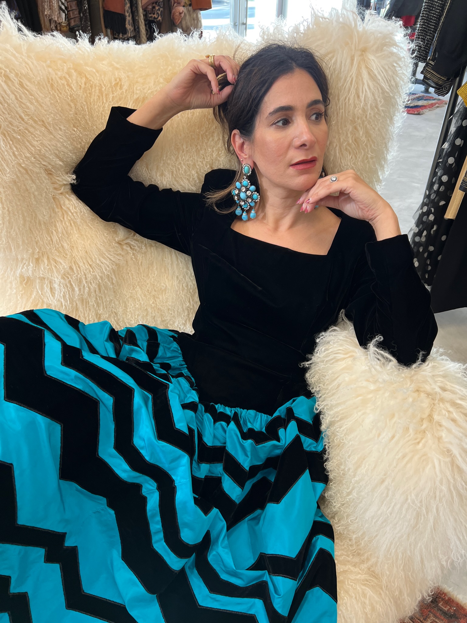 Thrift Kit: Understanding Fabrics - A Vintage Splendor